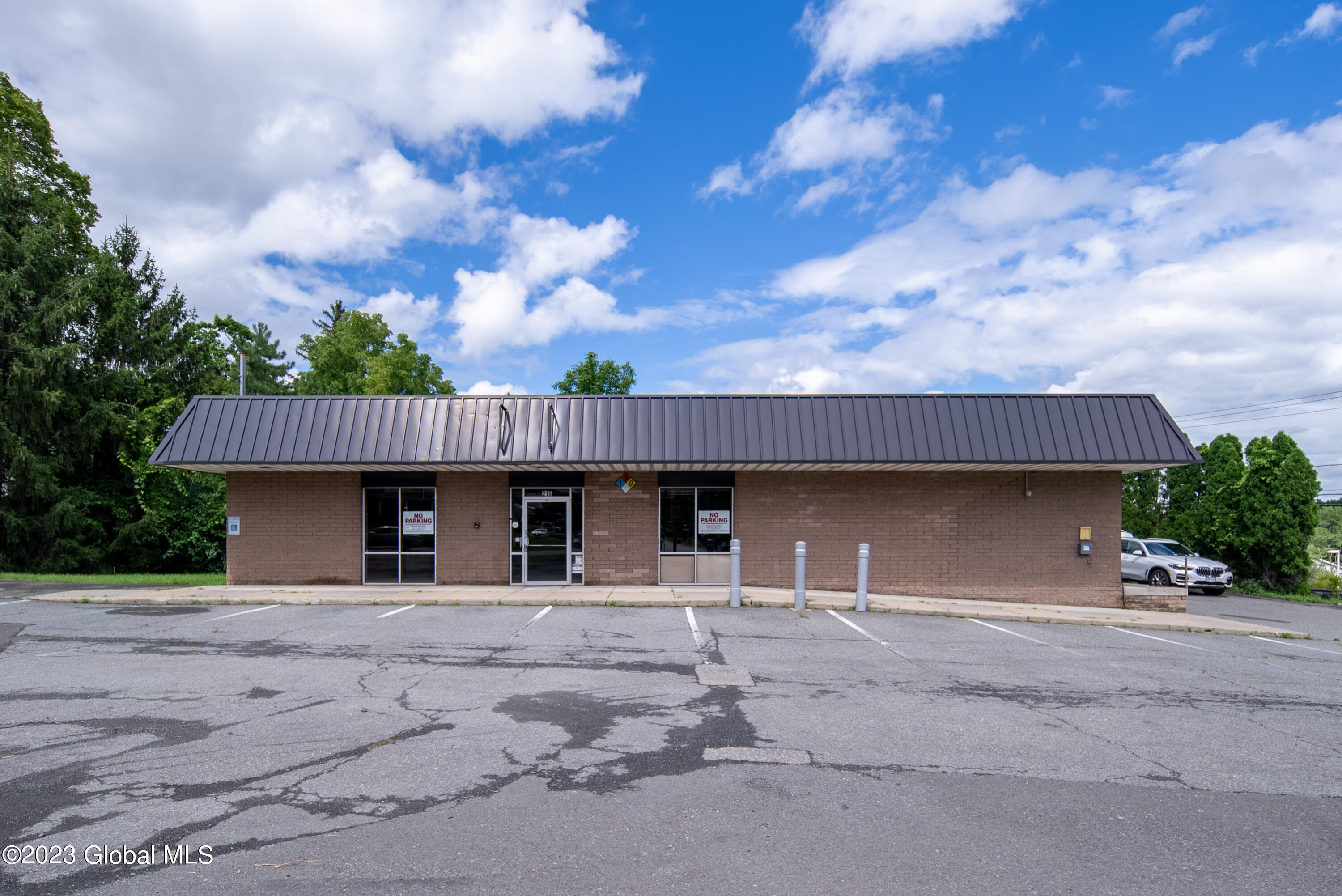 215 Troy-schenectady Road, Latham, NY - Property Listing from Davies-Davies 215 Troy-schenectady Road, Latham, NY - Property Listing from Davies-Davies
