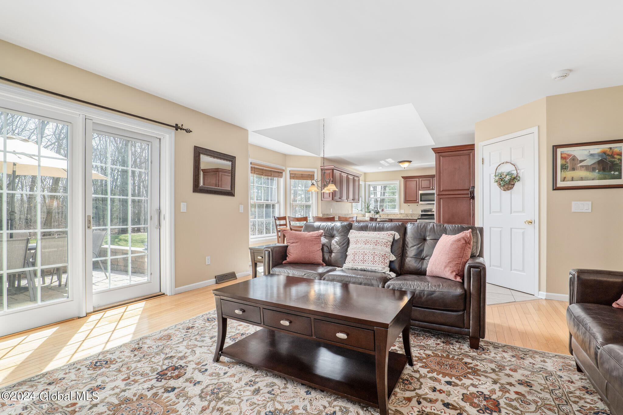 25 Springfield Drive in Voorheesville, NY Listed For $599,900.00 by ...