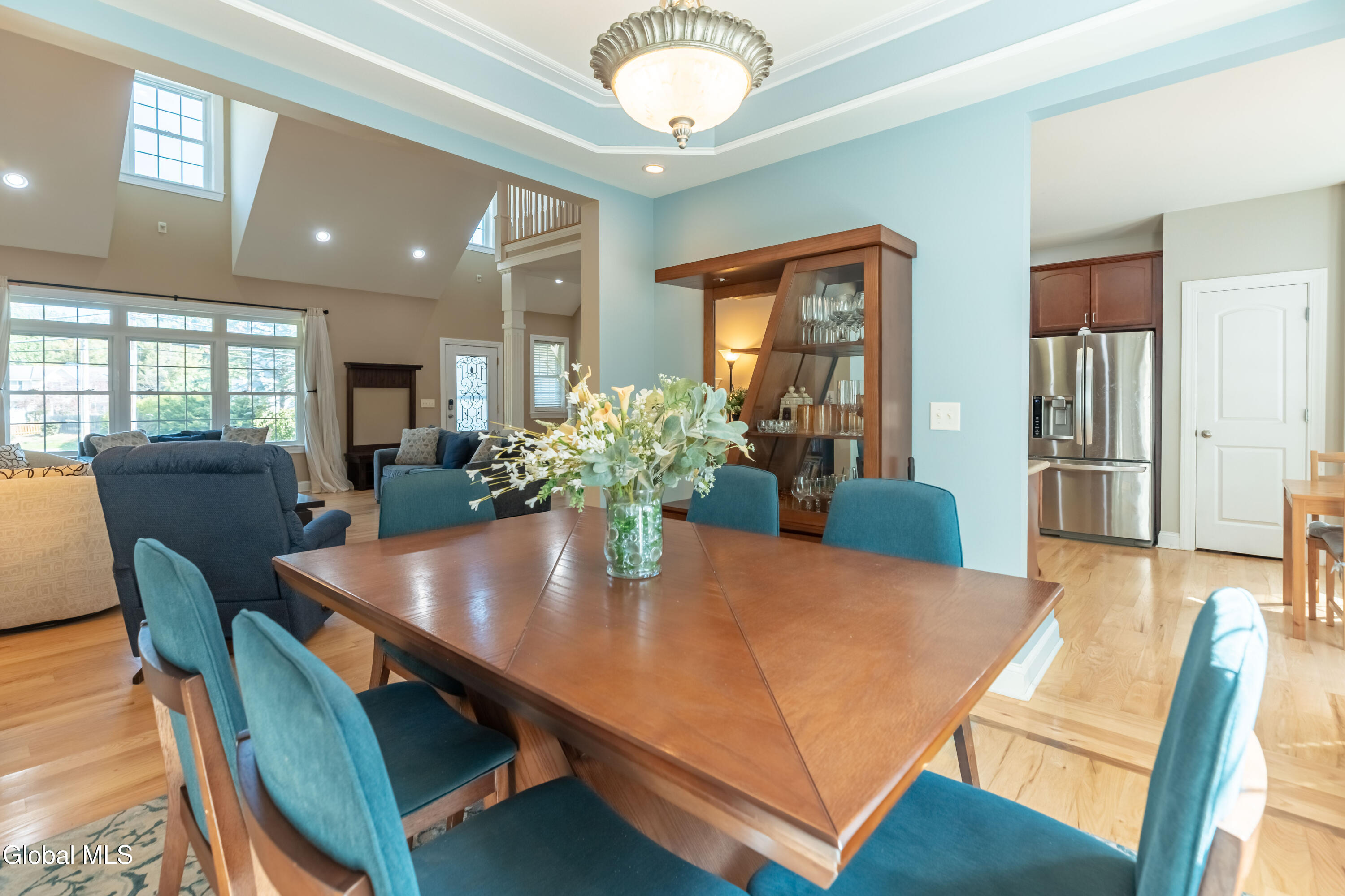 216 Glenmont Road in Glenmont, NY Listed For $550,000.00 by Alvis ...